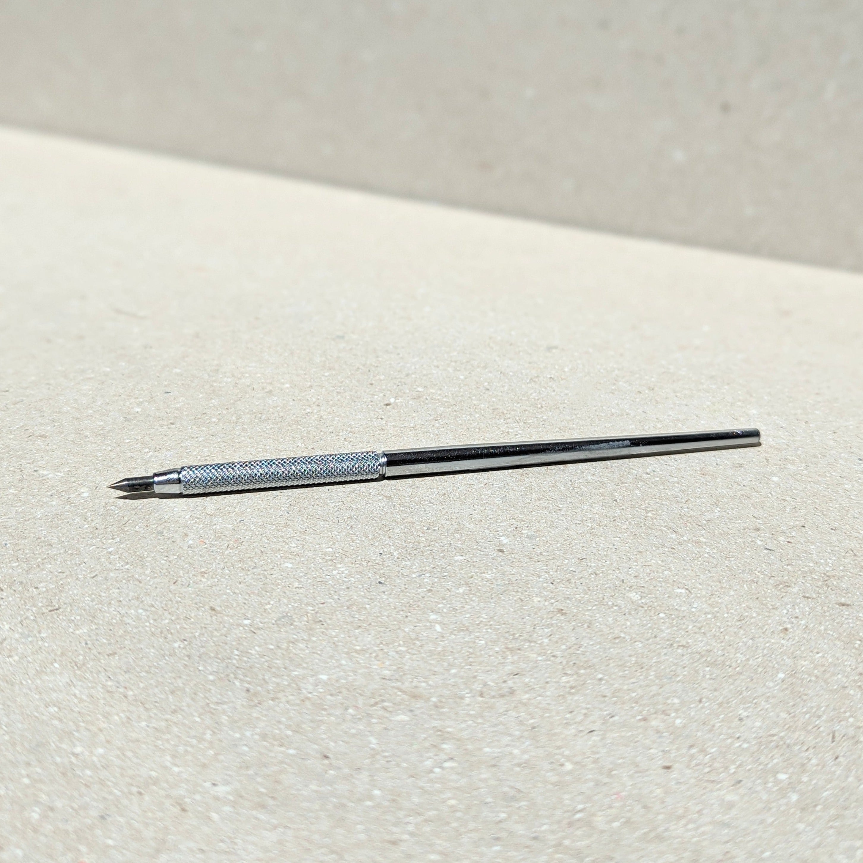 E.C. Lyons Carbide Scribe with blue cap | Melbourne Etching Supplies